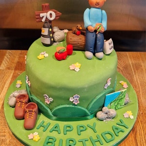 Fondant Man Sat in Arm Chair Cake Topper,bespoke Man or Women,sugar ...