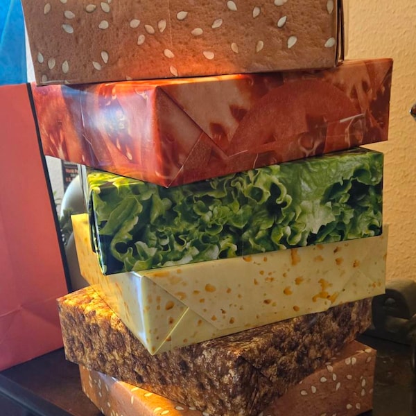Cheeseburger Wrapping Paper Set | Funny Christmas / Birthday Gift Wrap ...