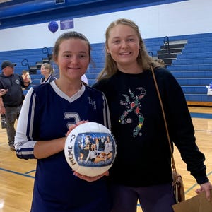 AmbitiousDesignAngel - Etsy