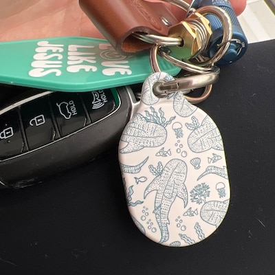 Whale Shark Scatter Coral Reef Limited-edition Apple AirTag Holder ...