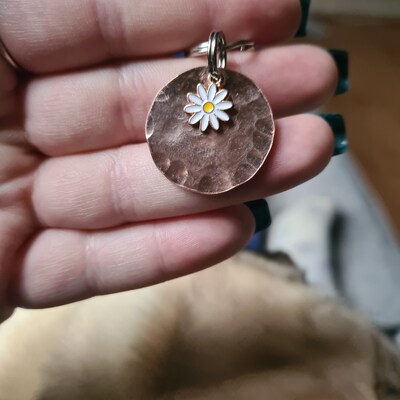 Dog Tag Daisy Dog Tag Pet Tag for Puppies, Cats and Dogs White and Gold ...