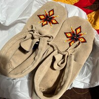Handmade Traditional *ancient Burst* Beaded Moccasins - Buckskin - Etsy ...