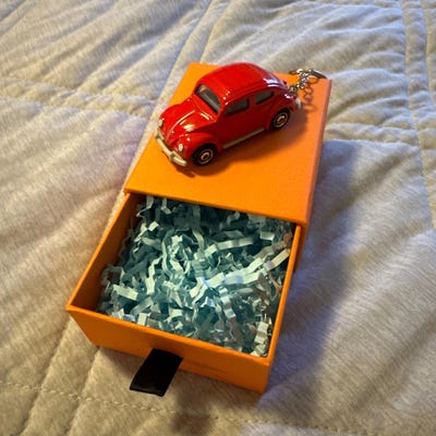 Porsche 911 GT3 Keychain free Gift Box - Etsy