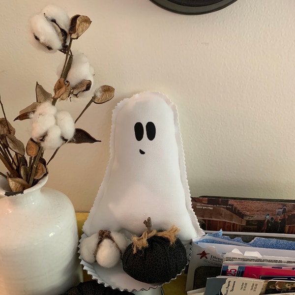 Mini Ghost Pillows, Halloween Mini Ghosts, Wood Stand Ghosts, Tiered ...