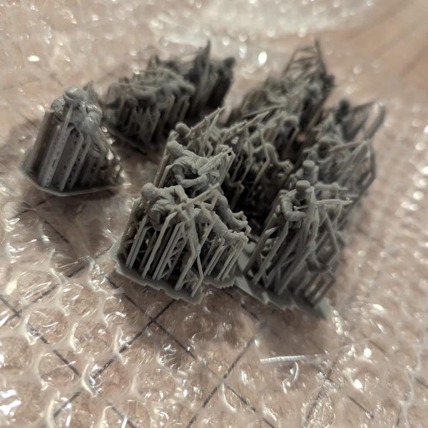 Modern French Army AMX-30 Auf1 Artillery Tank, Eskice Miniatures ...