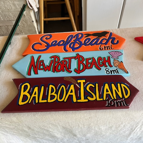 Custom Directional Arrow Signs,personalized Outdoor Destination Sign ...