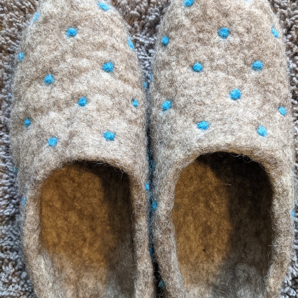 Handmade Grey Felt Wool Slippers, Embroidered Dots, Unisex Hygge Home ...