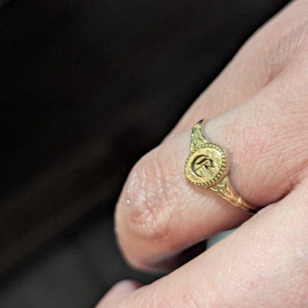 14K Gold Filled Signet Ring, Pinky Signet Ring, Old English Jewelry ...