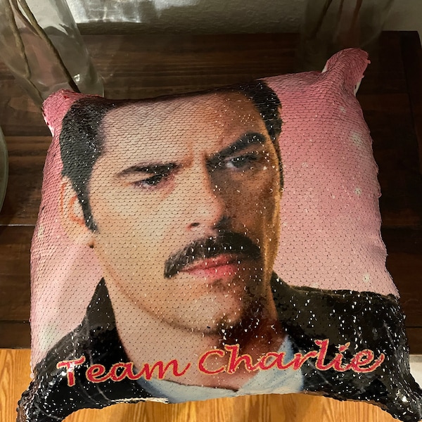 Lin Manuel Miranda Lip Bite Meme Sequin Pillow Cover, Celebrity Sequin ...