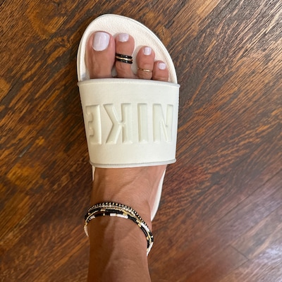 Minimalist Black and Gold Beaded Stack of 5 Bracelets. - Etsy