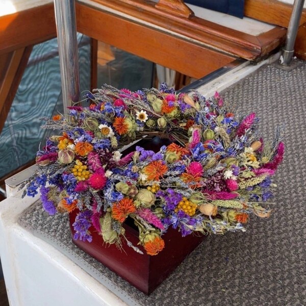 Biodegradable Wreath, Many Styles Available in 4 Sizes - Etsy