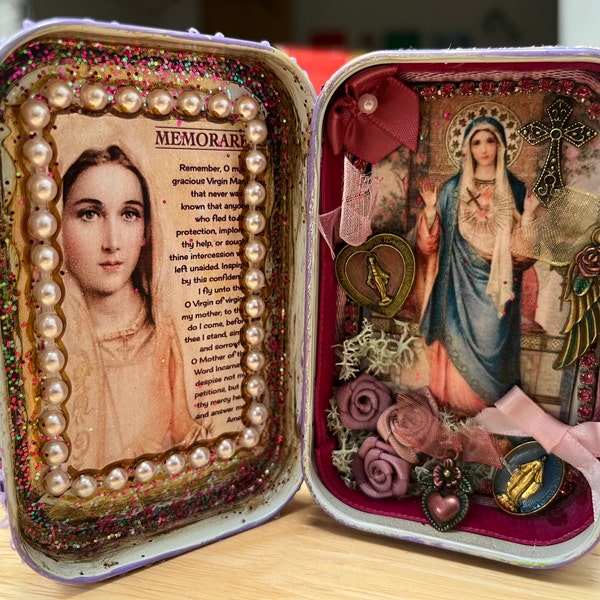 Hanging Shrine, Religious Diorama for the Holy Family, Catholic ...