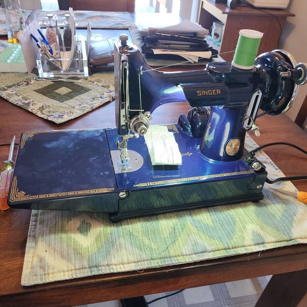 Singer Featherweight 221 Sewing Machine Custom Painted Color of Choice ...