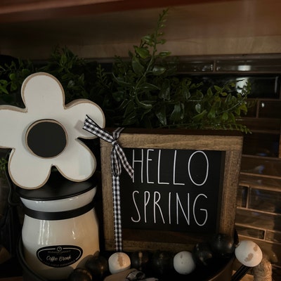 Hello Spring White & Black Neutral Farmhouse Sign Decor - Etsy
