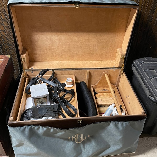 Traditional Wood Tack Trunk - Etsy