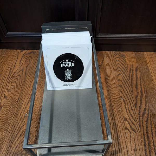 Blanket Display Skinny Ladder Storage | Minimalistic Functional Decor ...