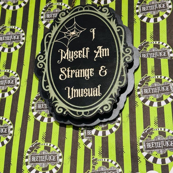 I Myself Am Strange and Unusual Wall Art Decor, Gothic Gallery Wall ...