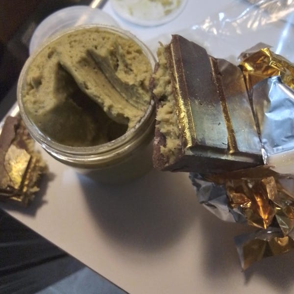 Dubai Chocolate Bar W/ Pistachio Cream and Kataifi (premium Chocolate ...