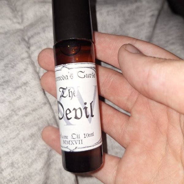 The Devil - Pomegranate, Red Fruits, Sandalwood - Rollerball Perfume ...