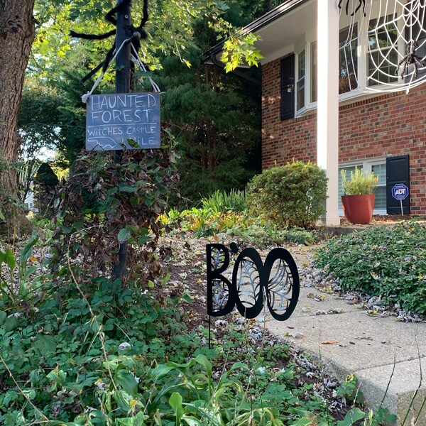 Large Metal Boo Sign/ Outdoor Halloween Decoration - Etsy
