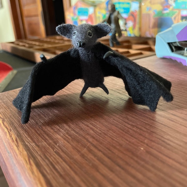 Needle Felted Realistic Bat, Vampire Bat, Gothic Gift Ideas, Needle ...
