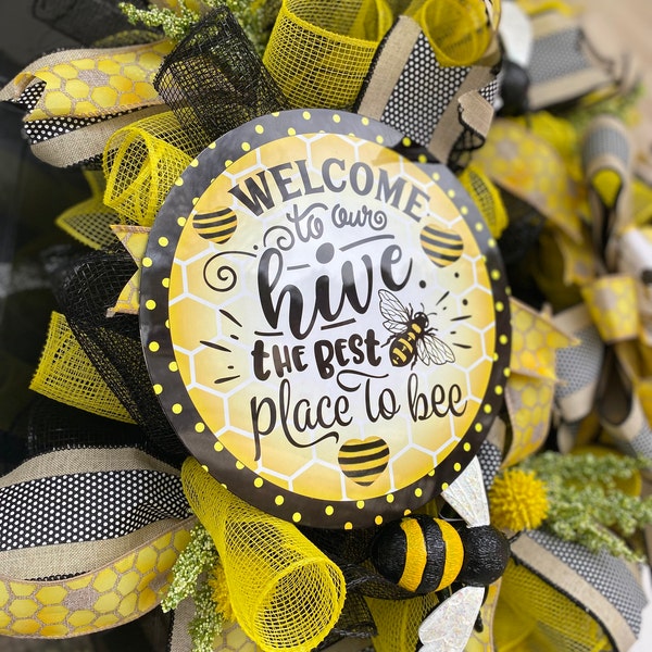 Welcome to Our Hive Wreath Sign, Bee Wreath Sign, Bee Theme Sign, Bee ...