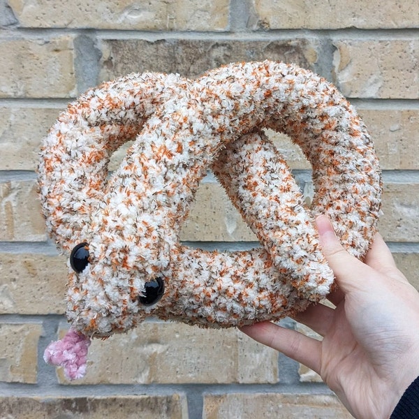 Pretzel Snake Crochet Pattern - Etsy