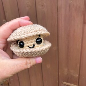 PATTERN: Low Sew Cleo the Clam Pattern Amigurumi Clam Pattern Crocheted ...