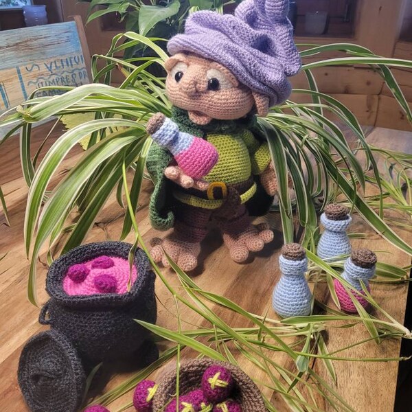 Poison Dwarf - Amigurumi Crochet Pattern From Dinegurumi - Direct ...