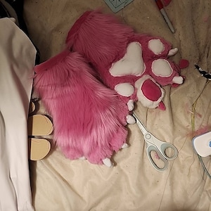PDF Pattern Download Fursuit 4 Finger Puffy Handpaws, Furry Paws ...