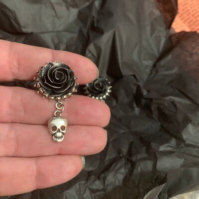 Ombre Rosebud Plugs 4g to 2 Gauges - Etsy