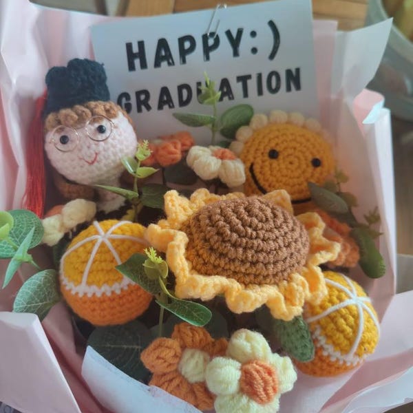 Handmade Crochet Graduation Bouquet With Knitted Graduate Plush,kids ...