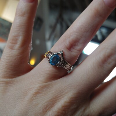 14K Gold swoop Ring, Diamond Ring, Diamond Chevron Ring, V Ring, Curved ...