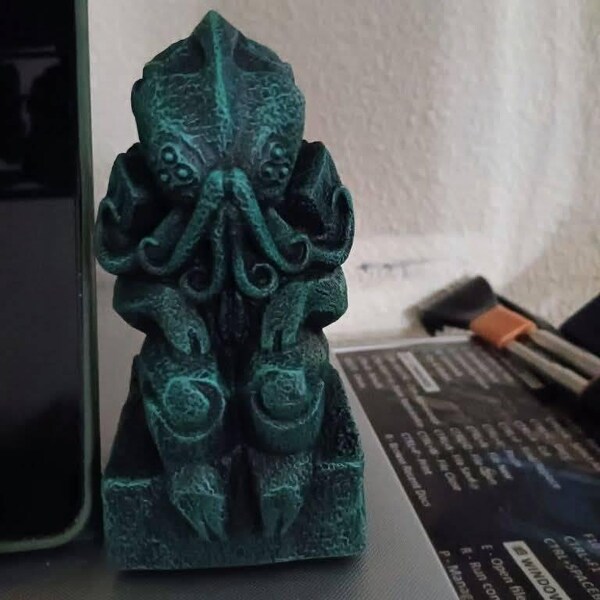 Cthulhu Idol Statue Figurine V3 - Green Color Lovecraft Prop Replica ...
