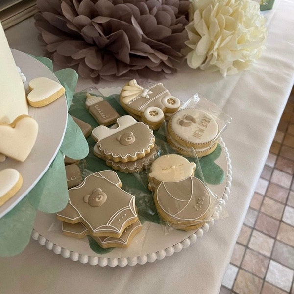 Personalised New Baby Iced Biscuits, Set of 12 Baby Shower Biscuits ...