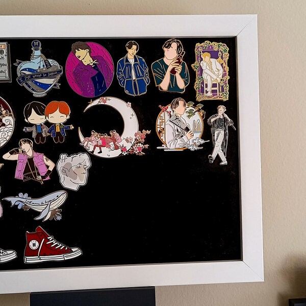 8 X 10" and 11 X 14 Table Top Enamel Pin Display Frame | No Punctures ...