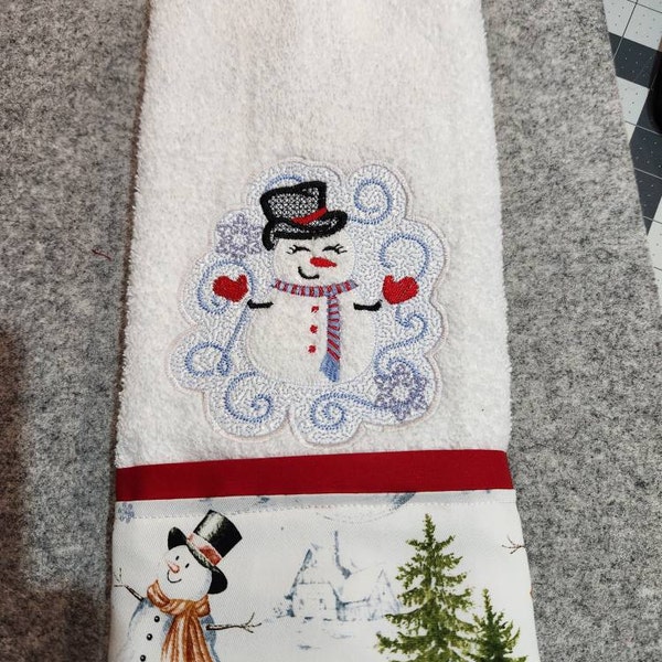 Embossed Snowman Embroidery Design, 13 Sizes, Snowman Machine ...