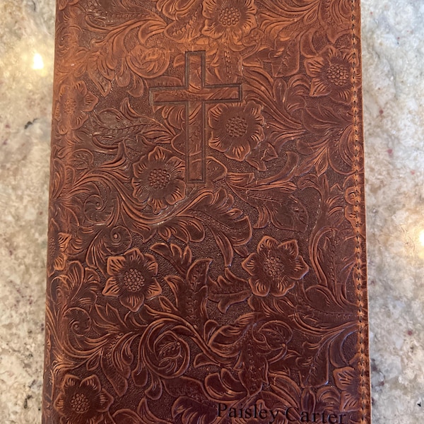 Personalized KJV Holy Bible Cover , Custom Leather Holy Bible Book Case ...