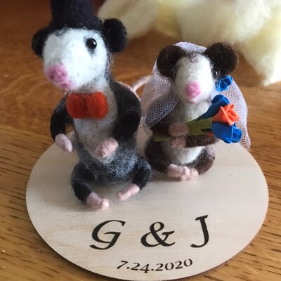 Possum Wedding Cake Topper Opossum Groom and Bride Wedding - Etsy