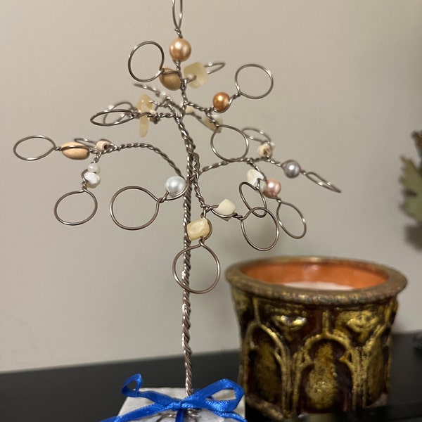 Simple Money Tree, Perfect for Impossible Recipient, Variety of Bases ...