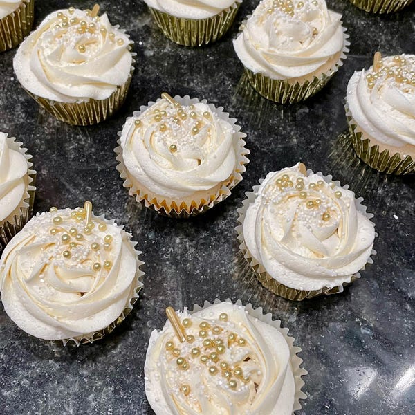 Philadelphia Eagles NFL Edible Football Confetti Sprinkles Cake Donuts ...