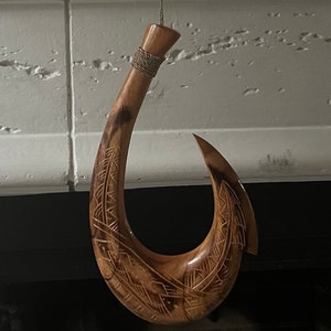 Maui Hooks Hei Makau Adjustable Bone & Resin Necklaces Story Included ...