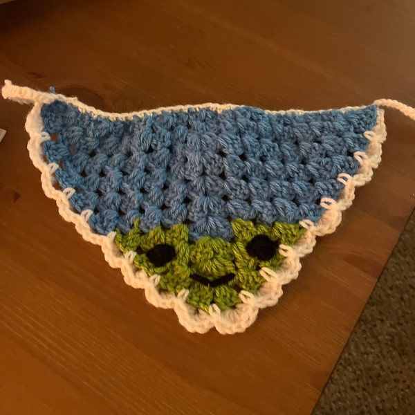 Frog Peeper Bandana Crochet Pattern | Digital Download - Etsy