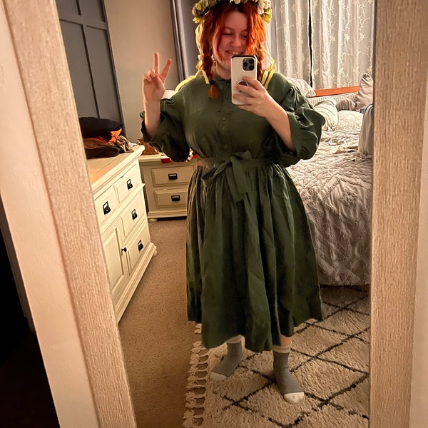 Ready to Ship | the Meg’23 Dress in Forest Green With Short Sleeves ...