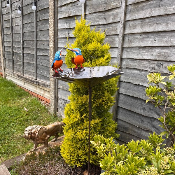 Hand Crafted Recycled Metal Robin. Metal Garden Outdoor Sculpture ...