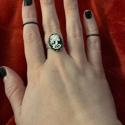 Skeleton Lady Cameo Ring - Etsy