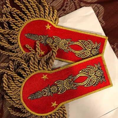Red Gold Filigree Epaulettes / Ships From USA Embroider Steampunk ...
