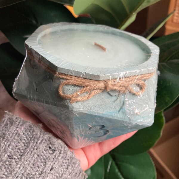 14oz Dnd D20 Candle Scented, Dungeons and Dragons, Roleplay Dice, Gift ...