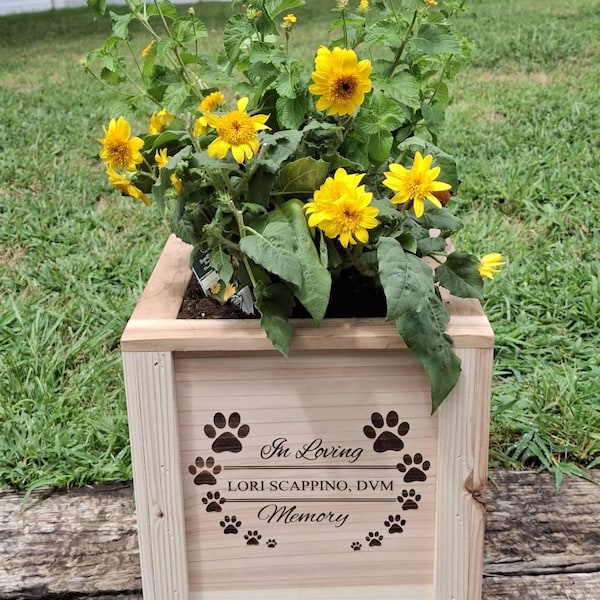 Laser Engraved Personalized Cedar Planter. Fully Assembled Box. - Etsy