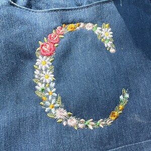 Machine Embroidery LETTER C Uppercase 9,7cm /3.85 Tall Dainty Floral ...